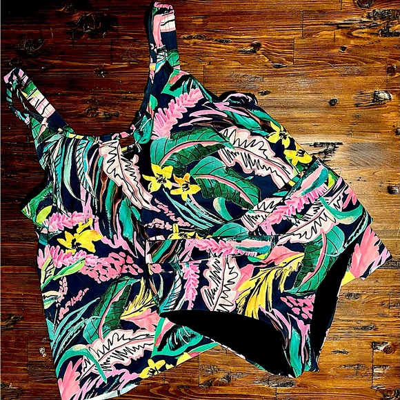 Birdsong | Swim | Birdsong Plus Size Waikiki Keyhole Underwire Tankini ...